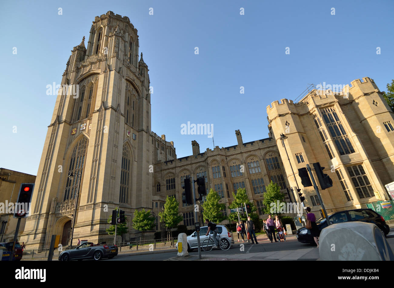 Wills memorial building ground view hi-res stock photography and images ...