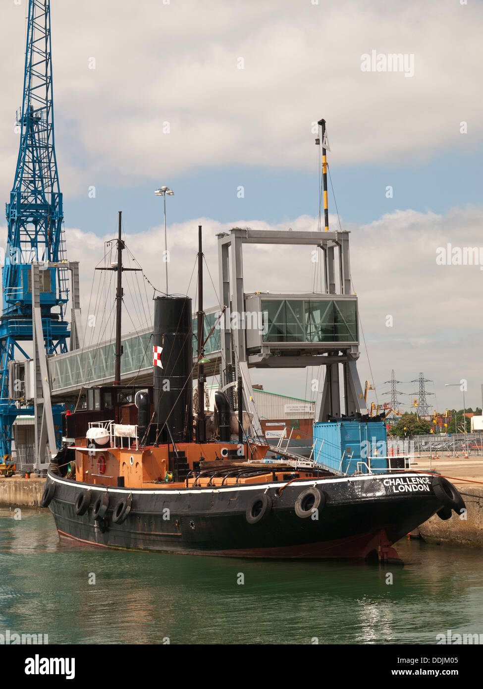 Old steam tug hi-res stock photography and images - Alamy