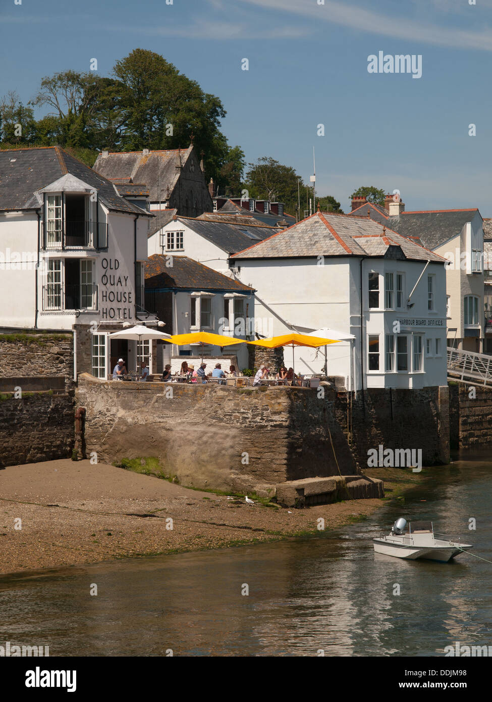 Quay house hi-res stock photography and images - Alamy
