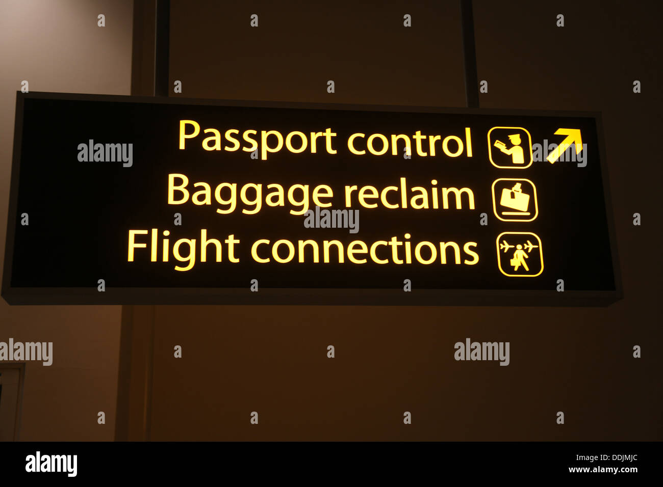 Passport control hi-res stock photography and images - Alamy