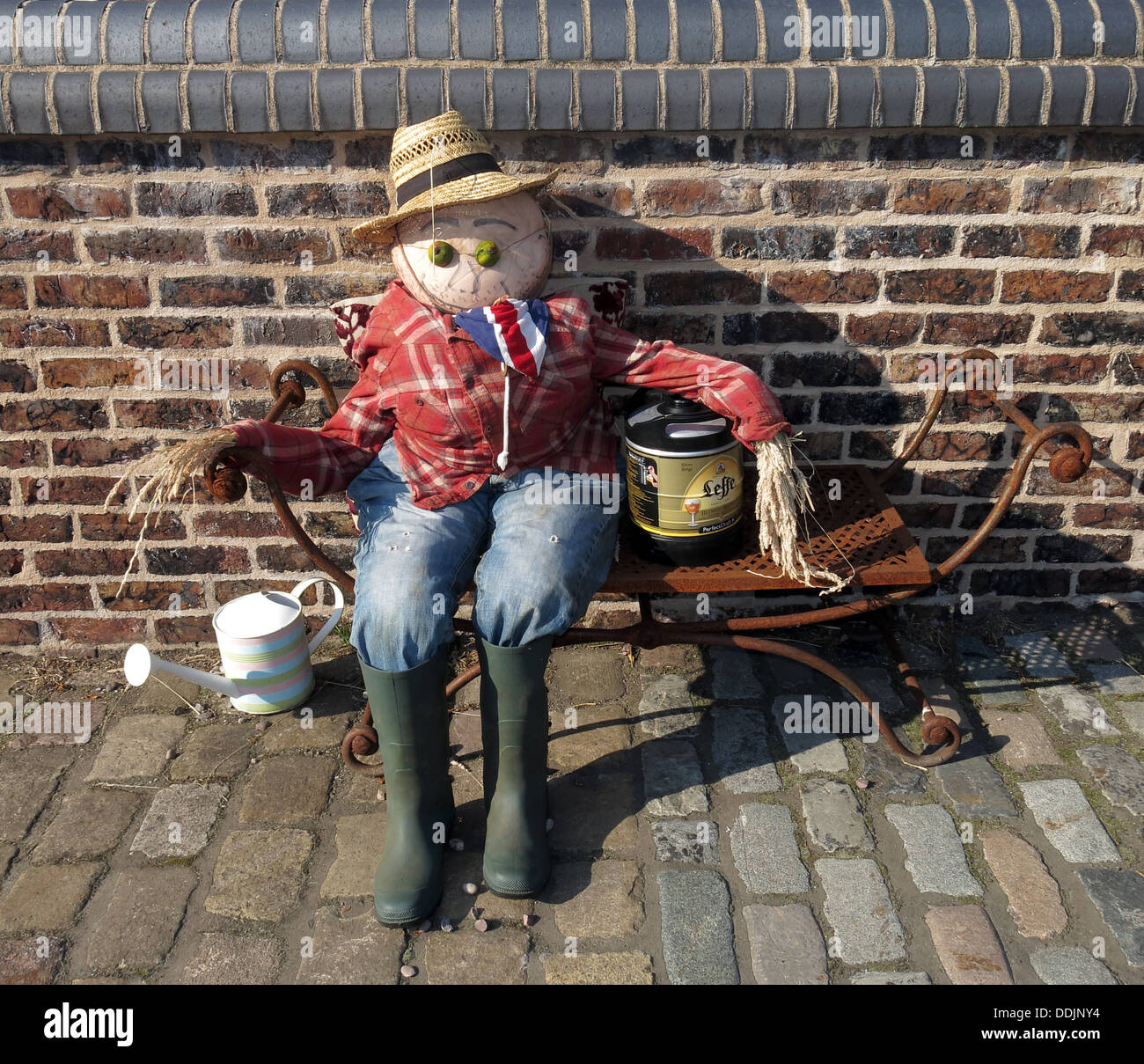 Scatter a scarecrow week hi-res stock photography and images - Alamy