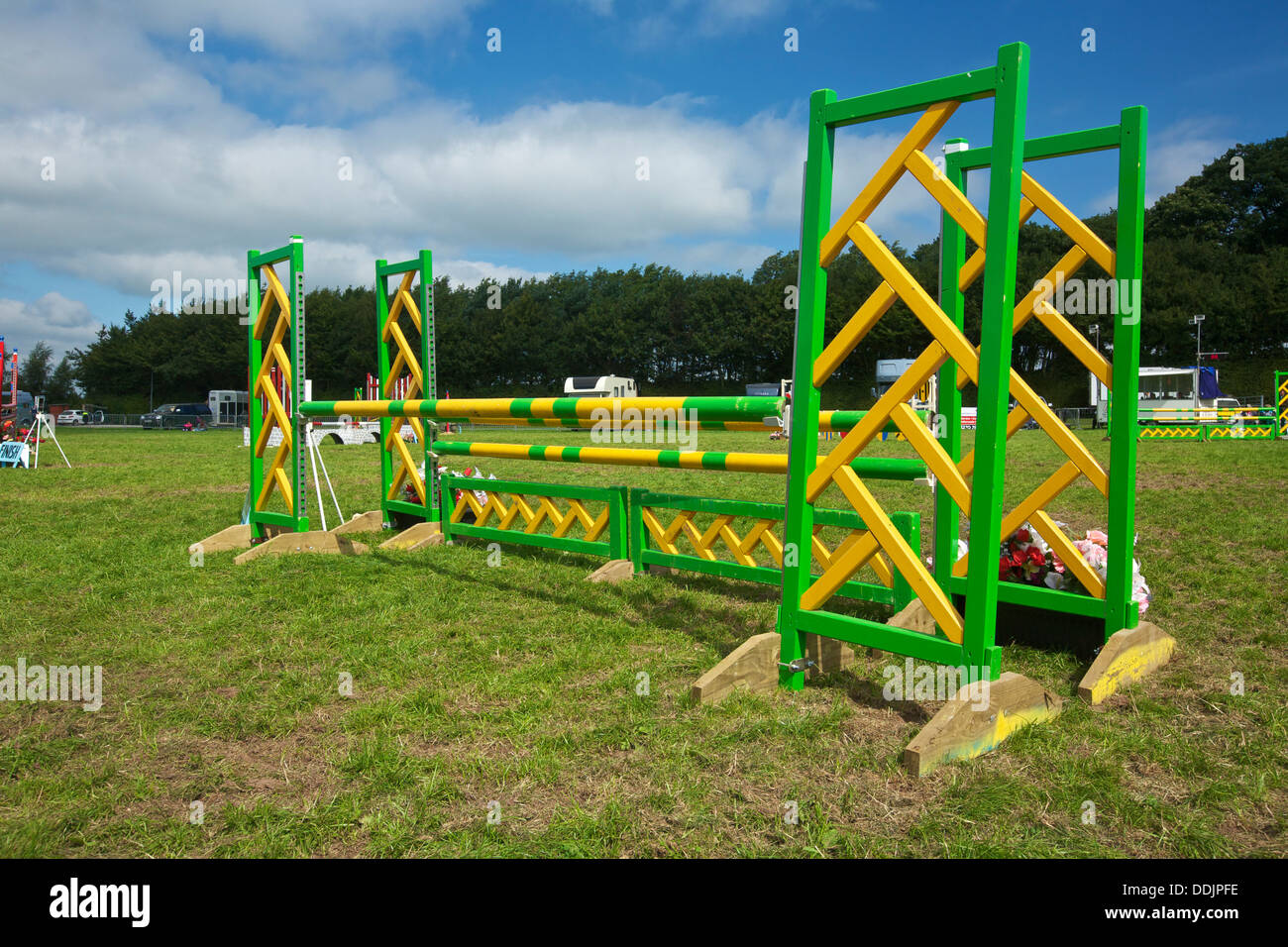 Show Jump High Resolution Stock Photography and Images - Alamy