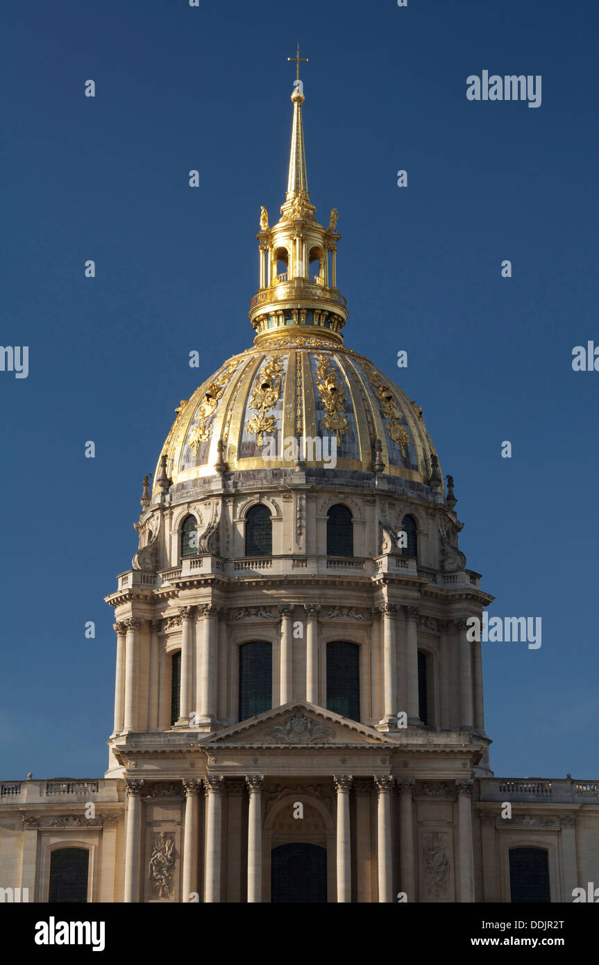 The ornate golden dome above the Hôtel des Invalides, in Paris. Built ...