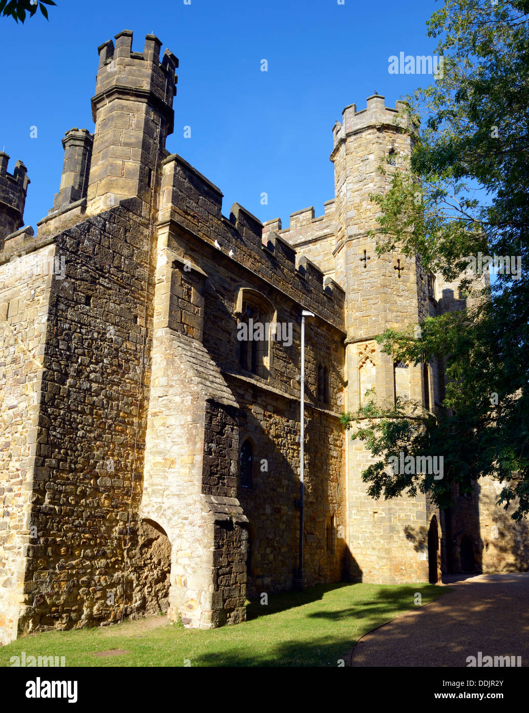 Battle abbey hi-res stock photography and images - Alamy