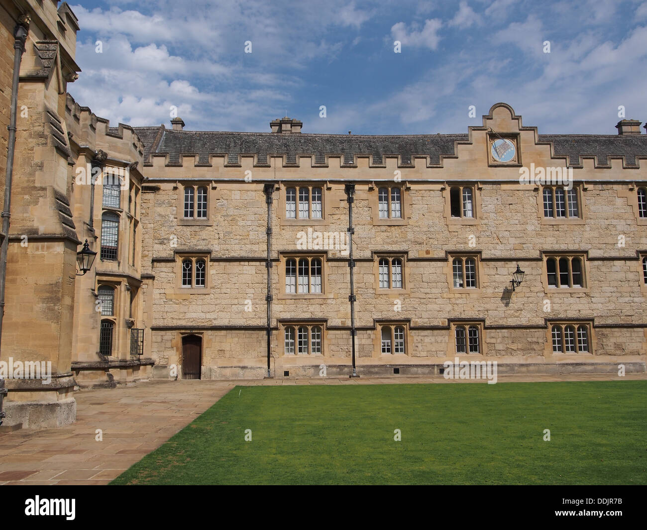 Merton college quad hi-res stock photography and images - Alamy