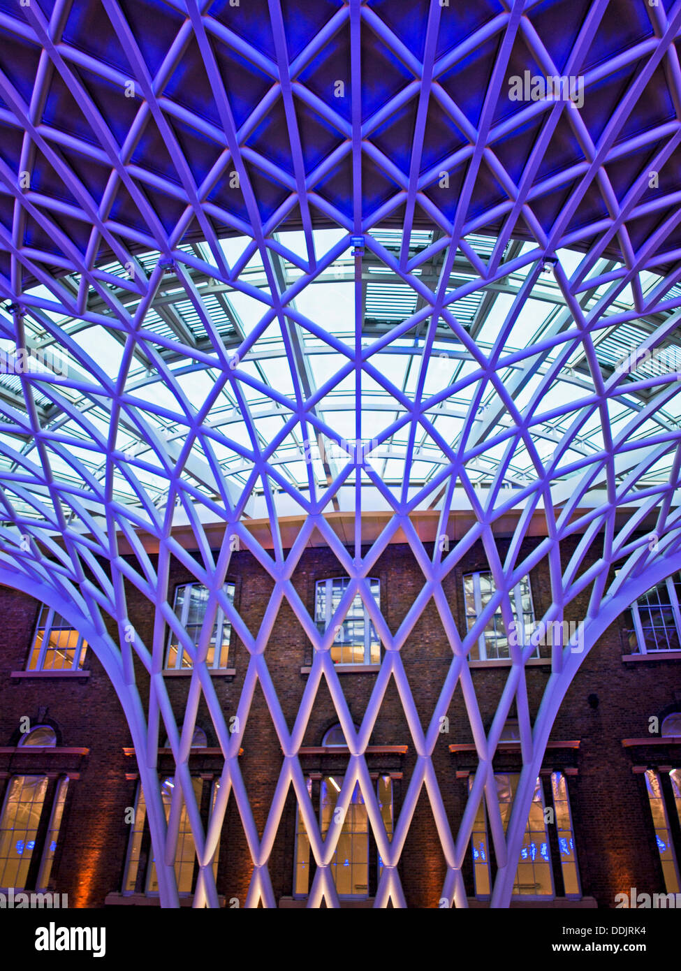 Detail of the steel lattice-work roof structure engineered by Arup, on ...