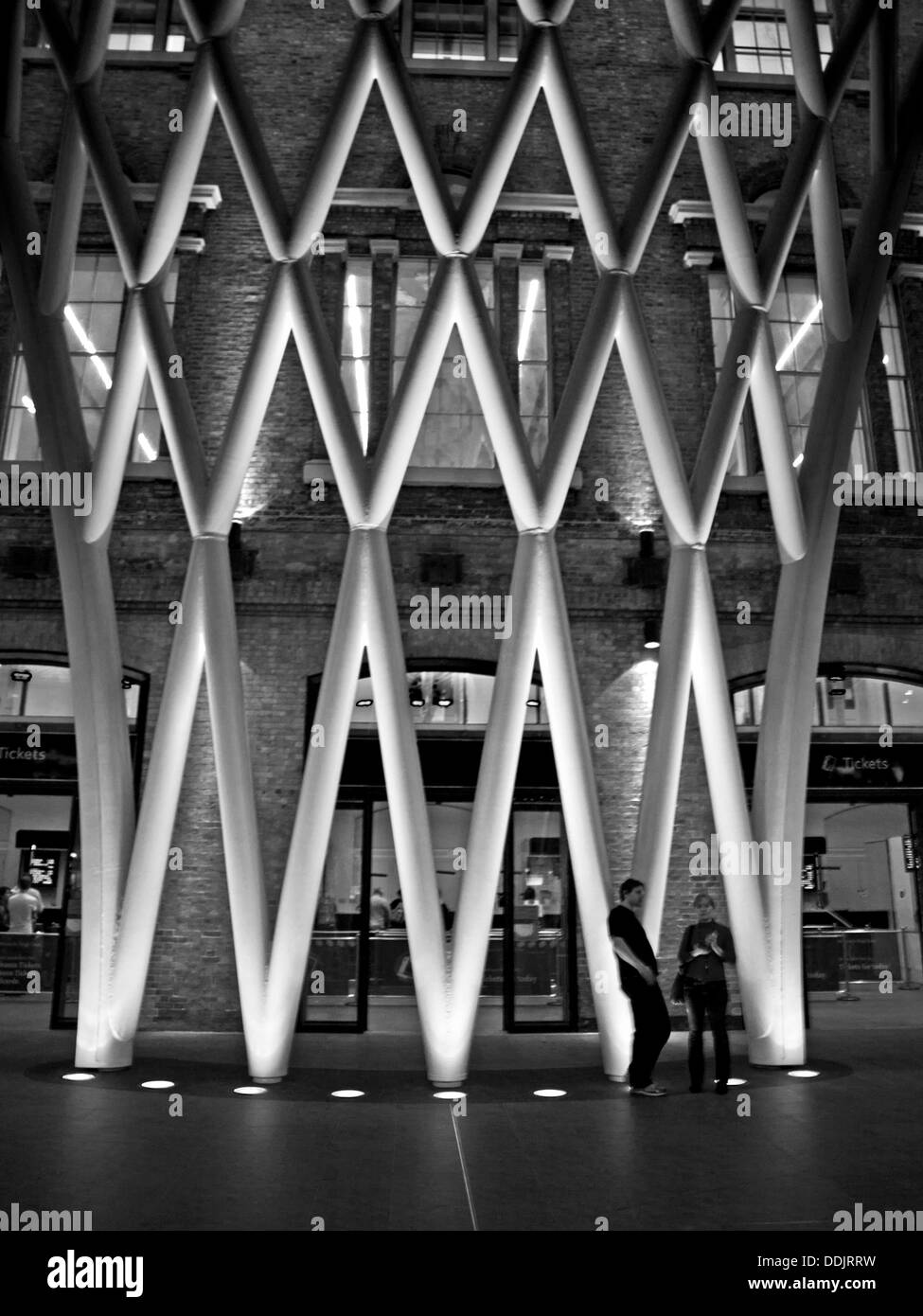 Detail of the steel lattice-work roof structure engineered by Arup, on ...