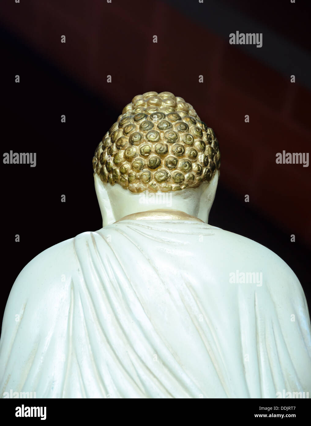 Statue back of head hi-res stock photography and images - Alamy