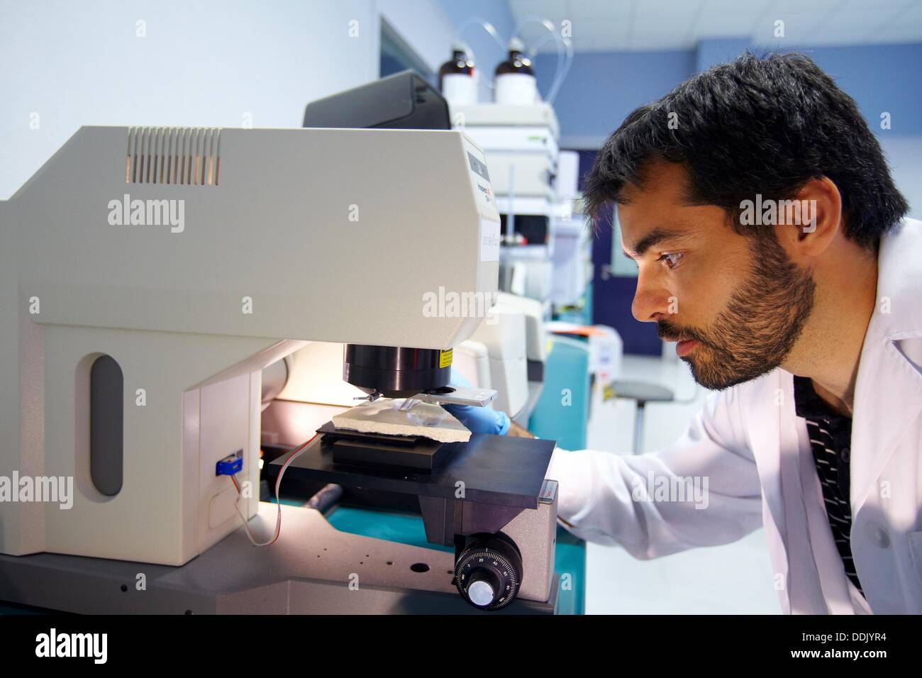 Infrared spectrophotometer hi-res stock photography and images - Alamy