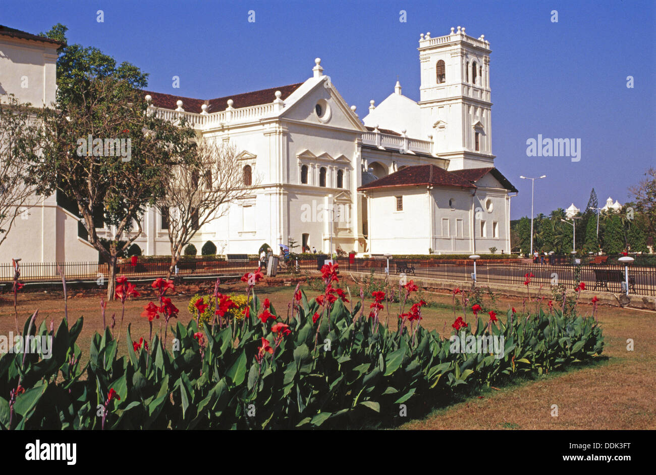 17th century se cathedral hi-res stock photography and images - Alamy