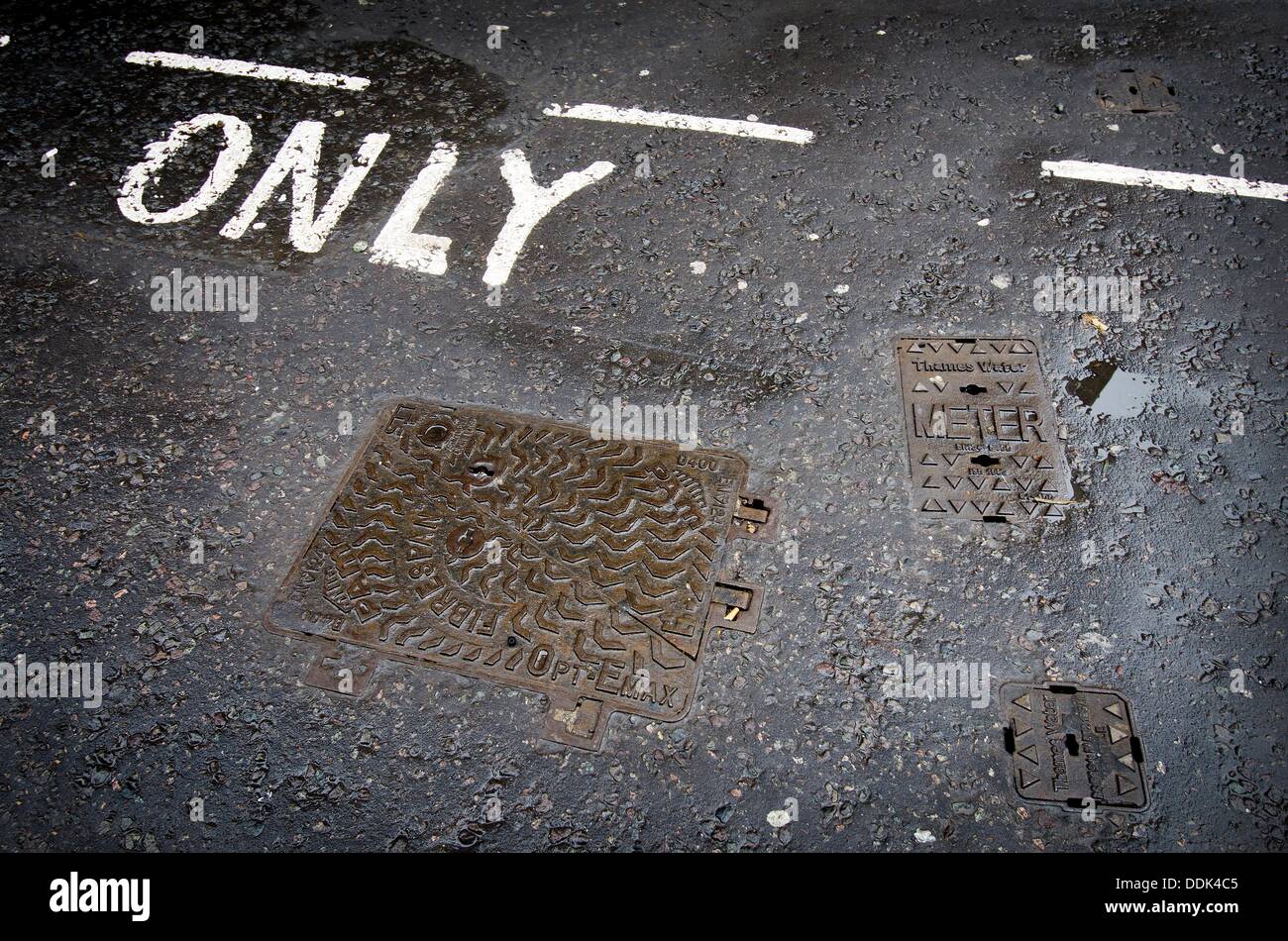 Urban signal hi-res stock photography and images - Alamy