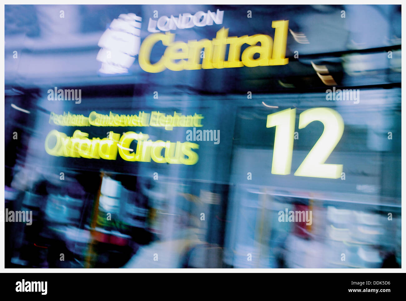 London number 12 bus hi-res stock photography and images - Alamy