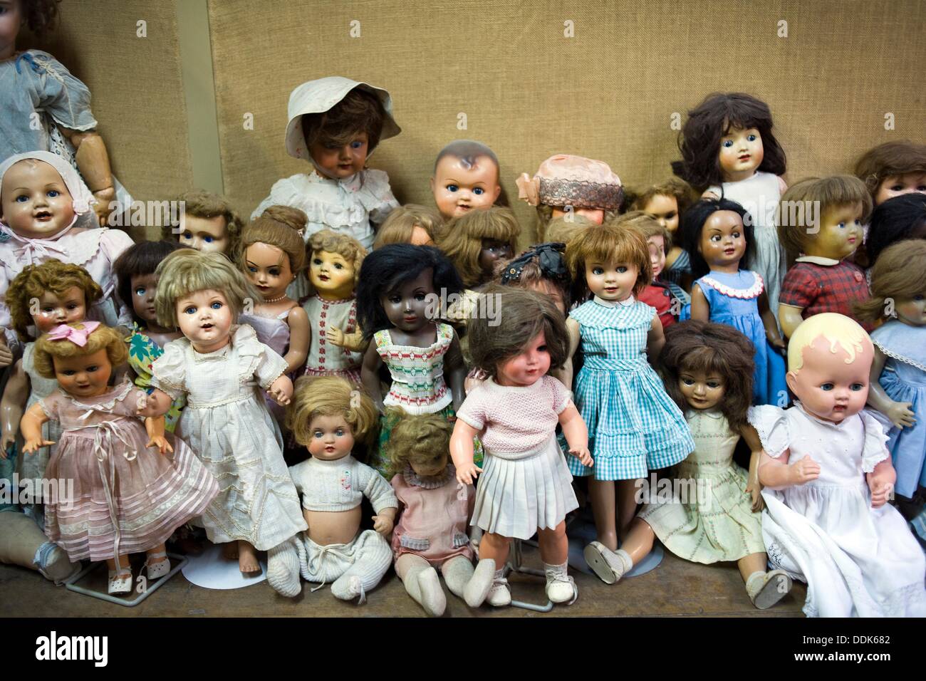 Sinister dolls hi-res stock photography and images - Alamy