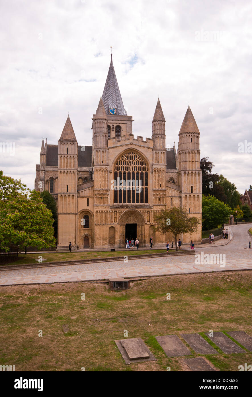 Exterior of rochester cathedral hi-res stock photography and images - Alamy