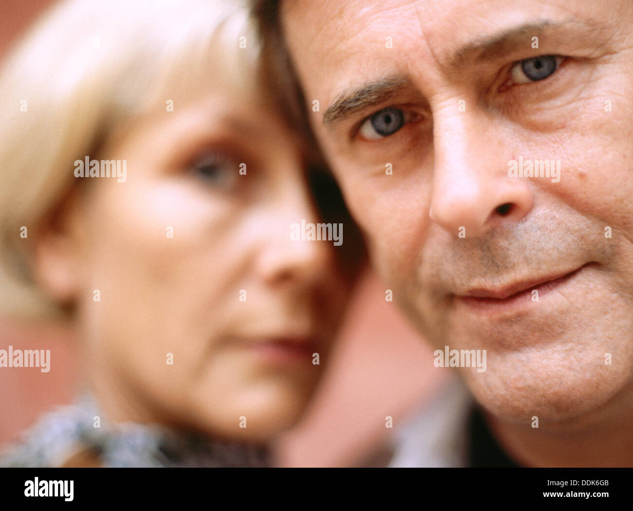 Couple face close up discussion hi-res stock photography and images - Alamy