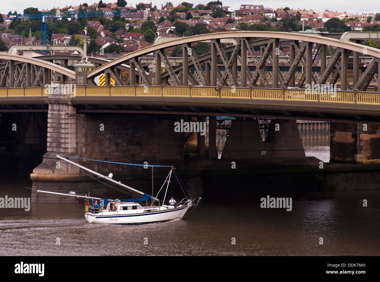 Boat going under bridge hi-res stock photography and images - Alamy