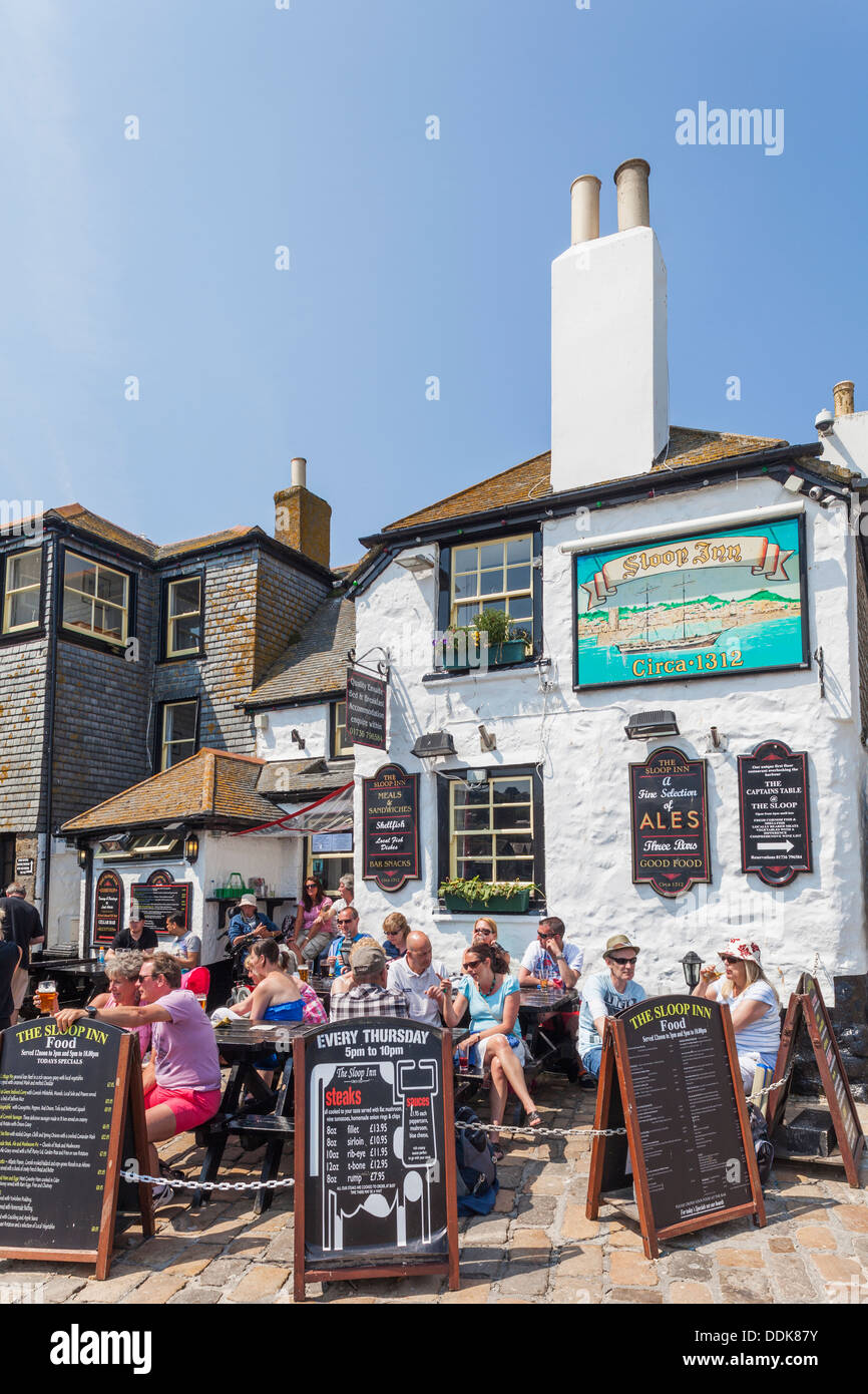 St ives pubs uk hi-res stock photography and images - Alamy