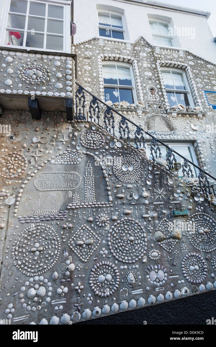 Shell house polperro cornwall hi-res stock photography and images - Alamy