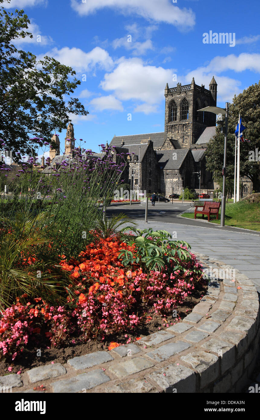 Paisley abbey hi-res stock photography and images - Alamy