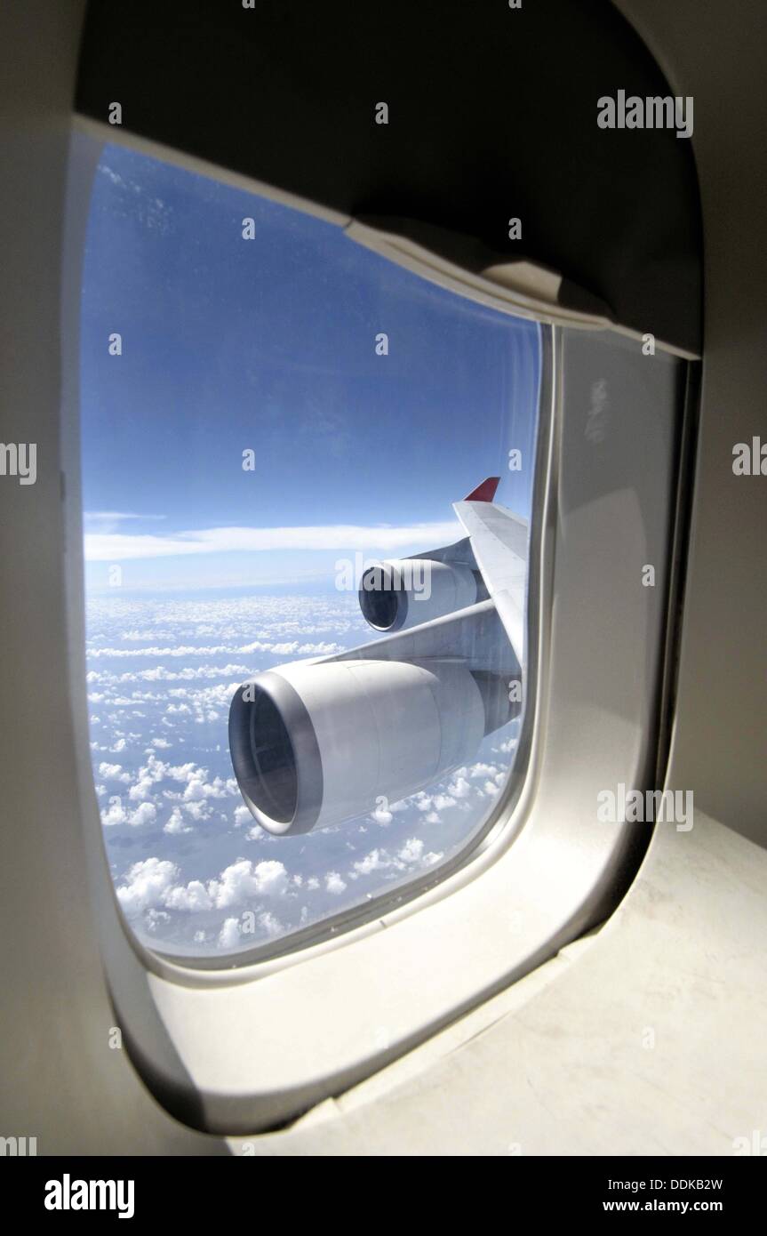 Reactor boeing 747 aircraft hi-res stock photography and images - Alamy