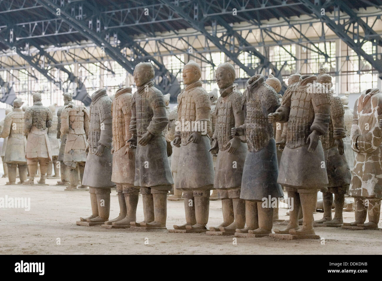 Emperor qinshihuang terracotta warriors hi-res stock photography and ...