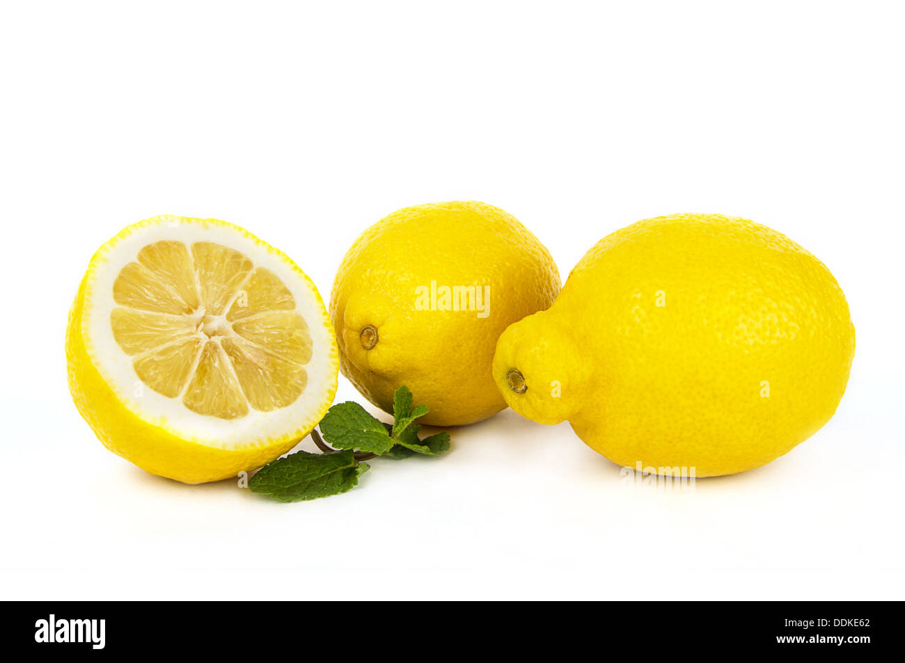 Fresh lemon fruit Stock Photo - Alamy