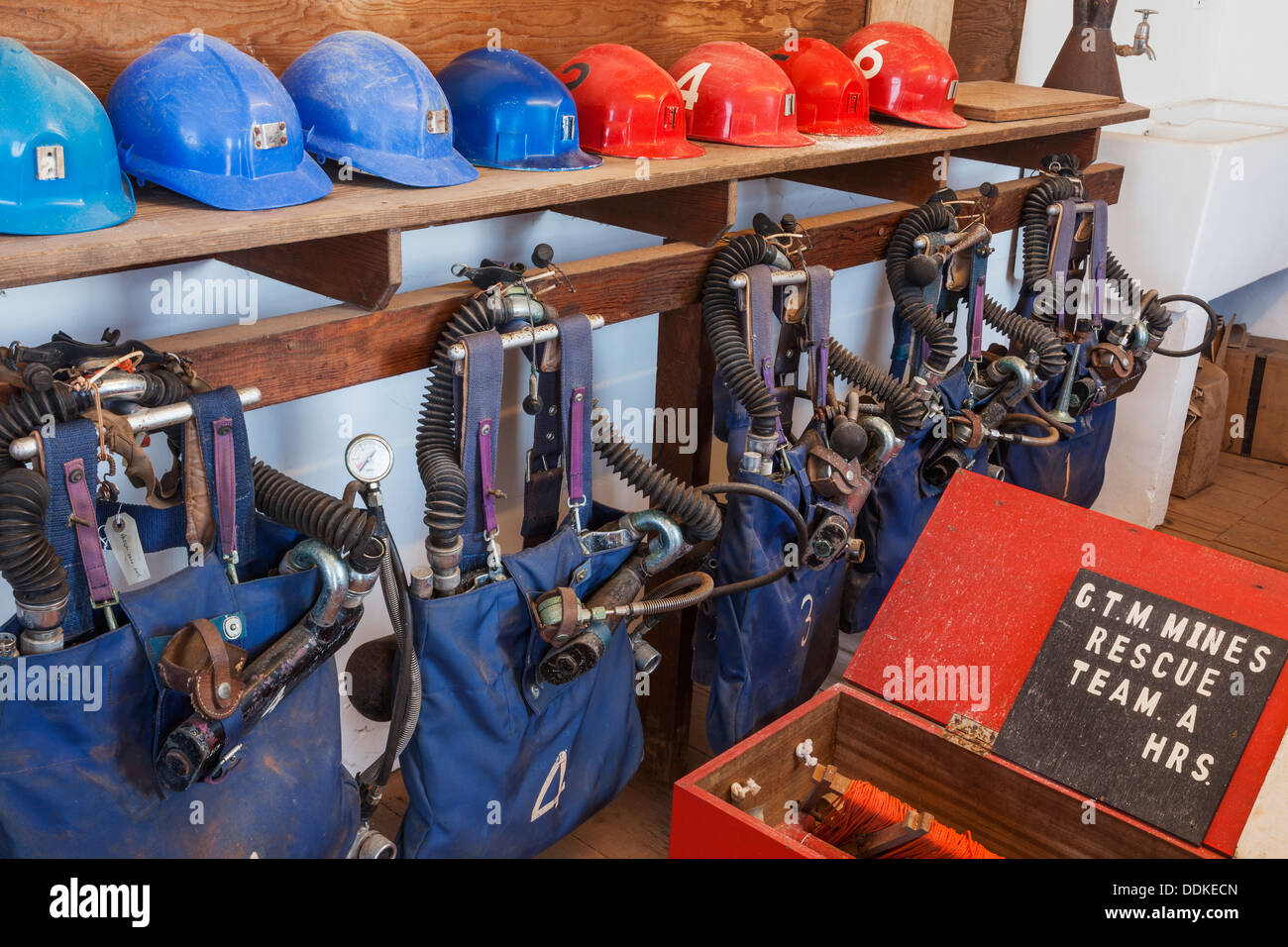 Mining rescue apparatus hi-res stock photography and images - Alamy
