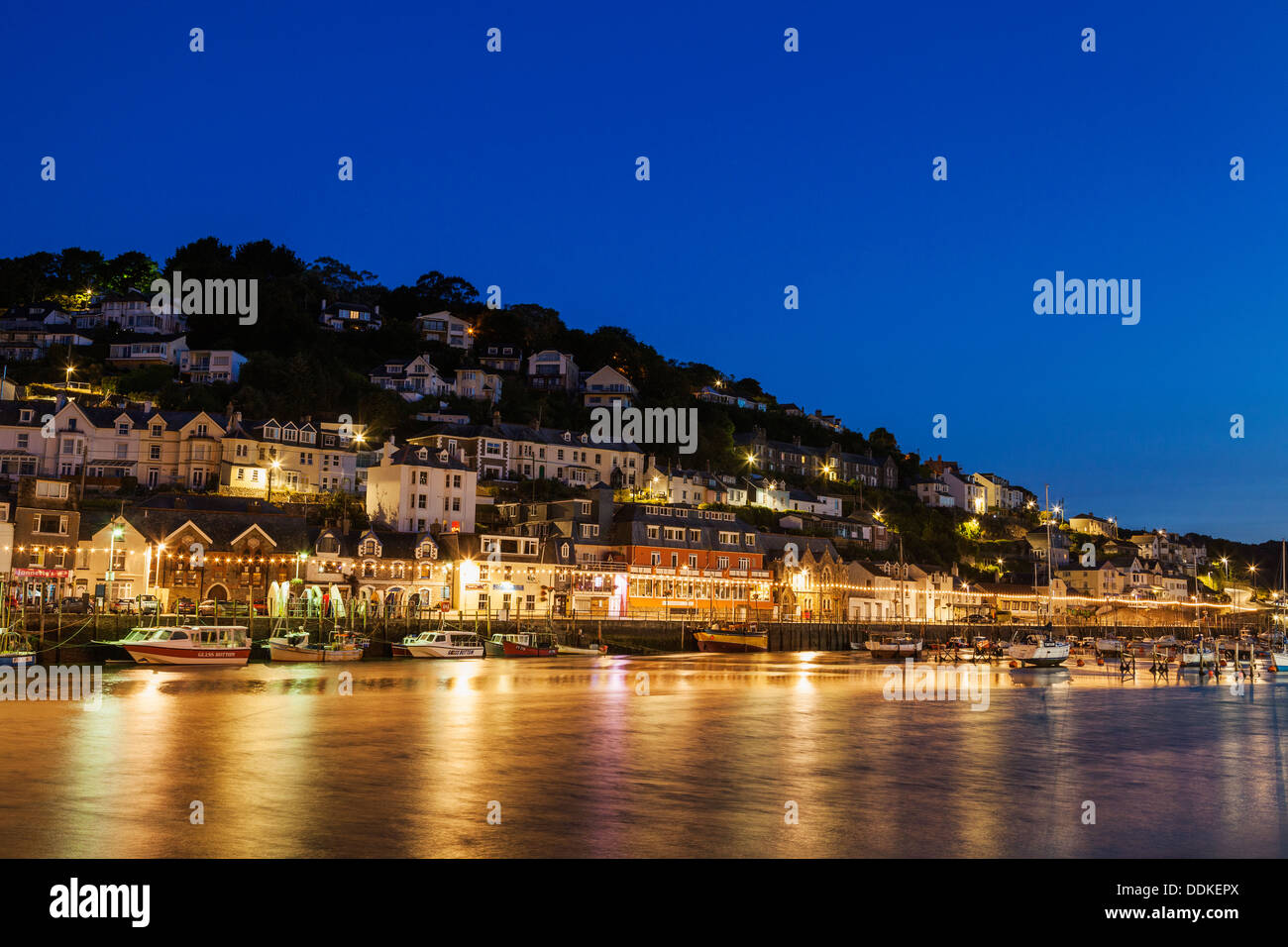 Looe harbour at night hi-res stock photography and images - Alamy