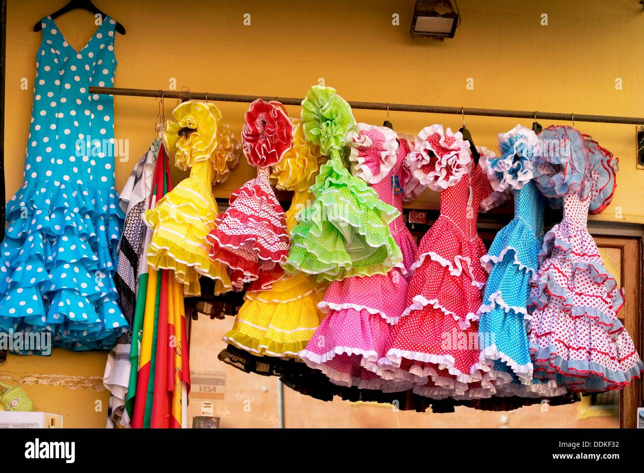 Granada spain traditional dress hi-res stock photography and images - Alamy