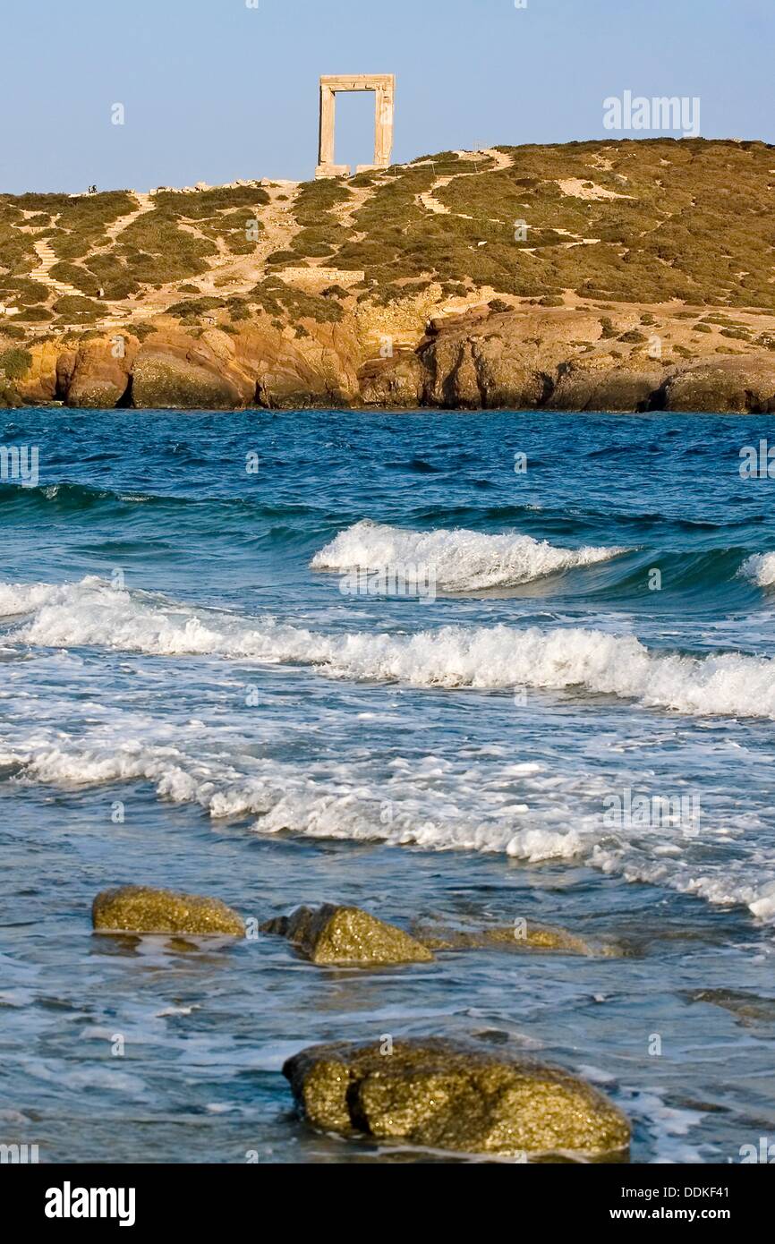 Naxos arch apollo greece hi-res stock photography and images - Alamy