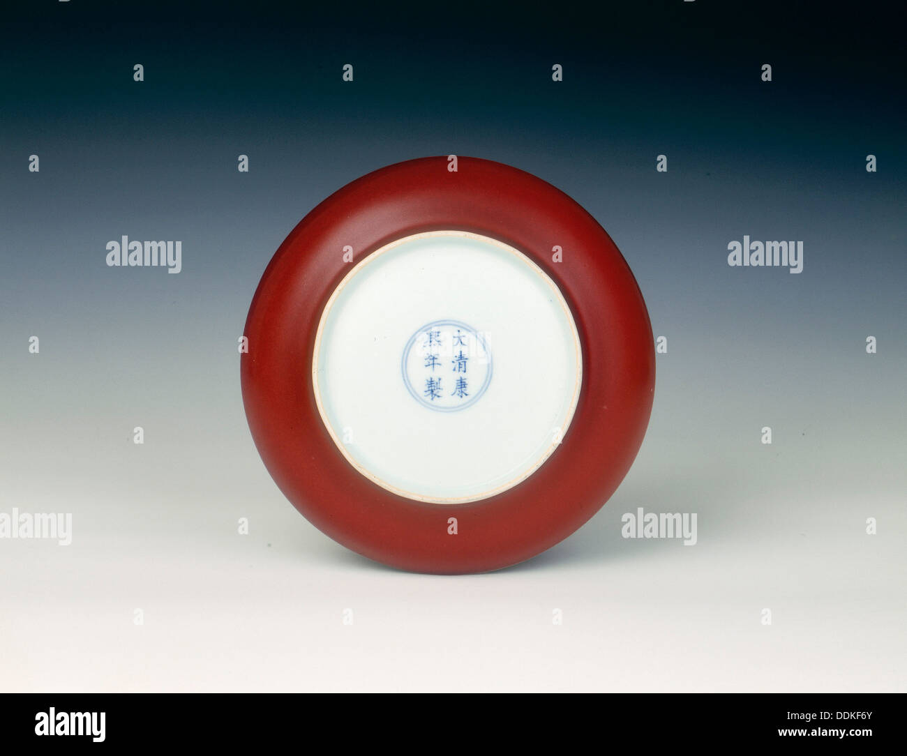 Sacrificial plate hi-res stock photography and images - Alamy
