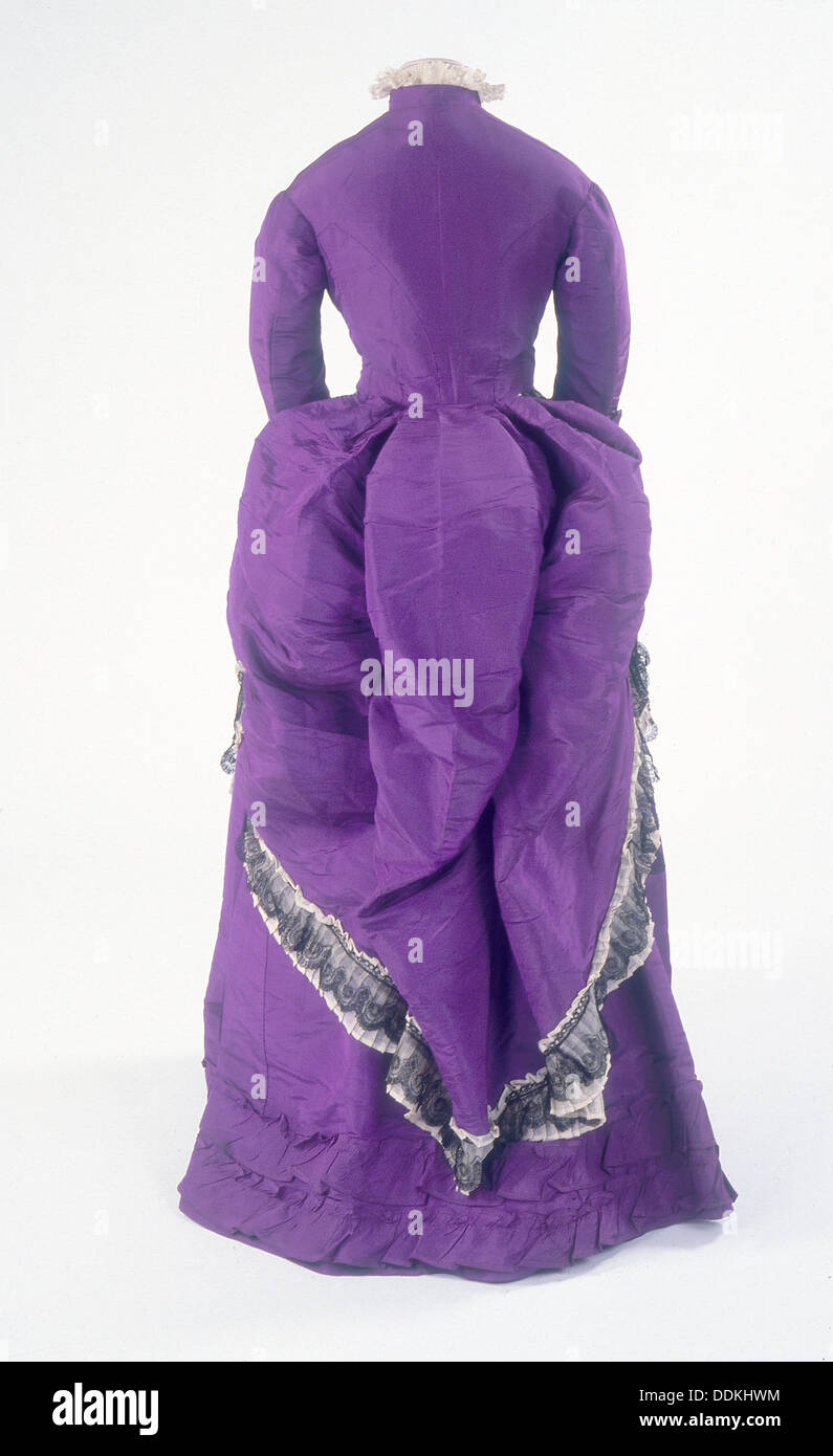 Victorian bustle dress hi-res stock photography and images - Alamy