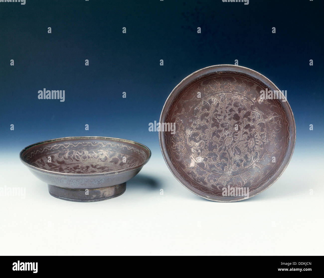 Pair of silver dishes, Ming dynasty, China, early 17th century. Artist ...