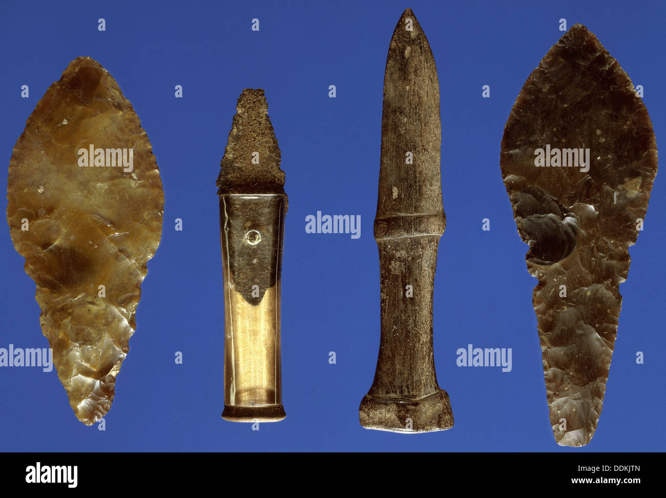 Flint dagger bronze hi-res stock photography and images - Alamy