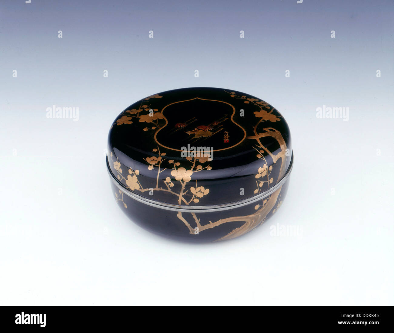 Black Lacquer Stock Photos & Black Lacquer Stock Images - Alamy