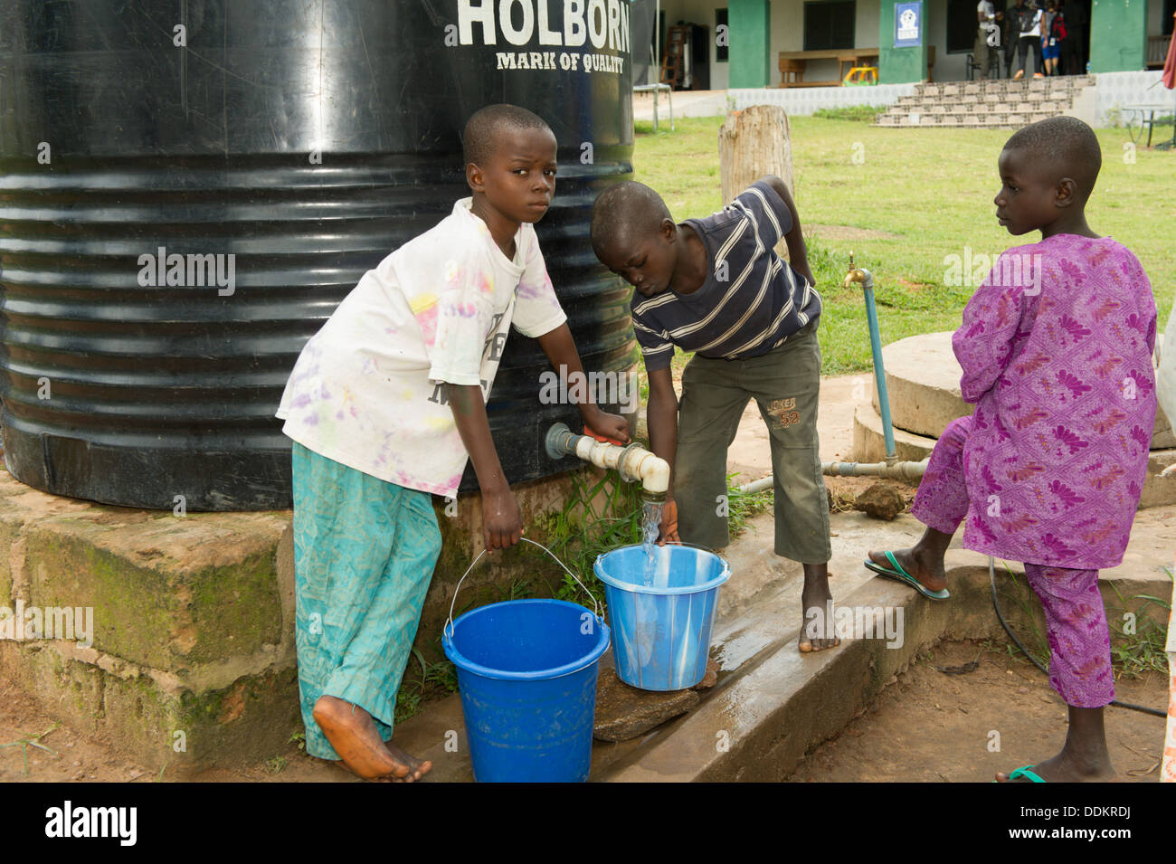 Fill buckets hi-res stock photography and images - Alamy