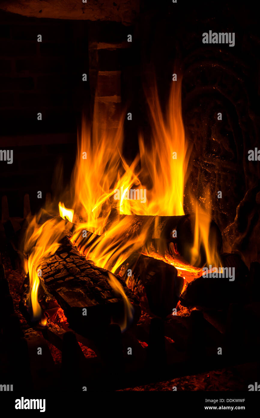 Fire in fireplace Stock Photo - Alamy