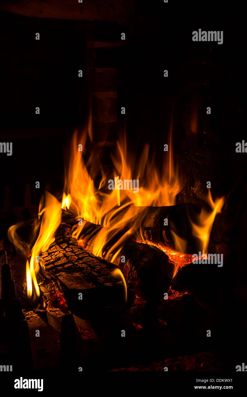Fire in fireplace Stock Photo - Alamy