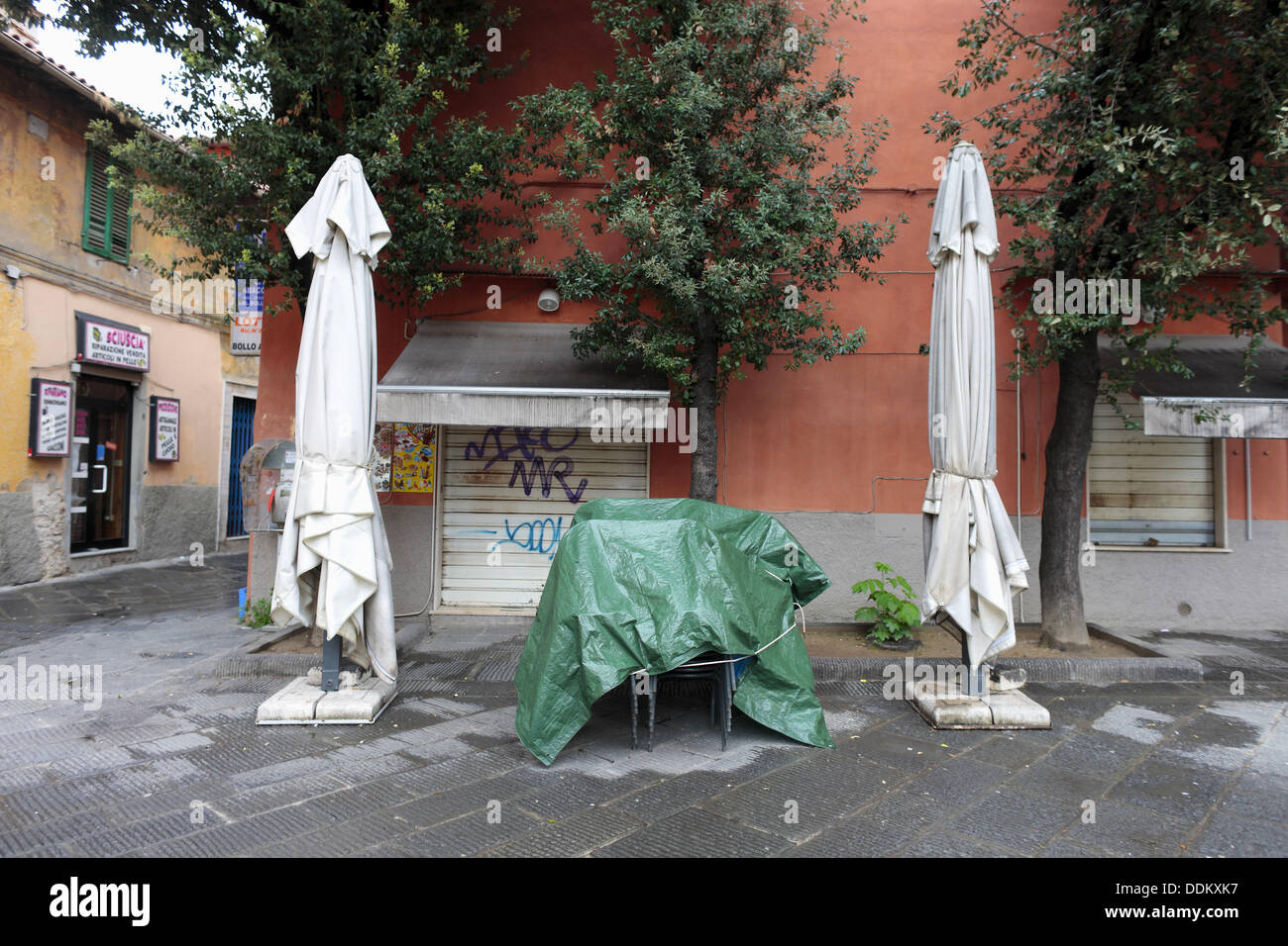 Cafe pisa italy hi-res stock photography and images - Alamy