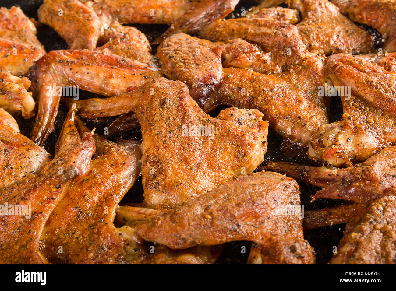 Fresh chicken wings Stock Photo - Alamy