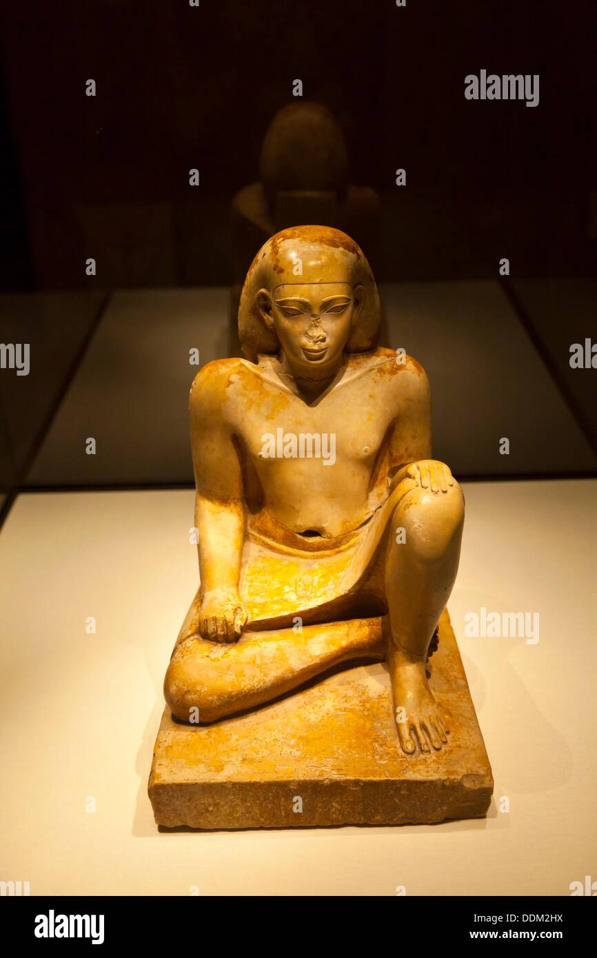 Egyptian official hi-res stock photography and images - Alamy