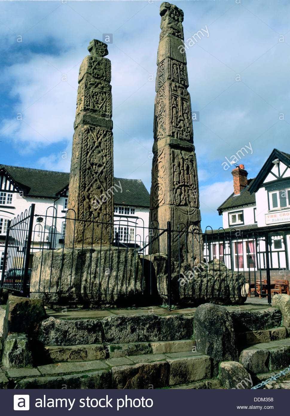 Sandbach Crosses Stock Photos & Sandbach Crosses Stock Images - Alamy