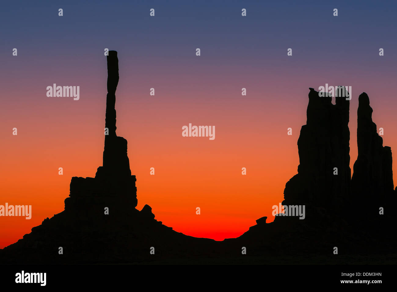 Totem Pole at sunrise, Monument Valley, Utah - Arizona Stock Photo - Alamy