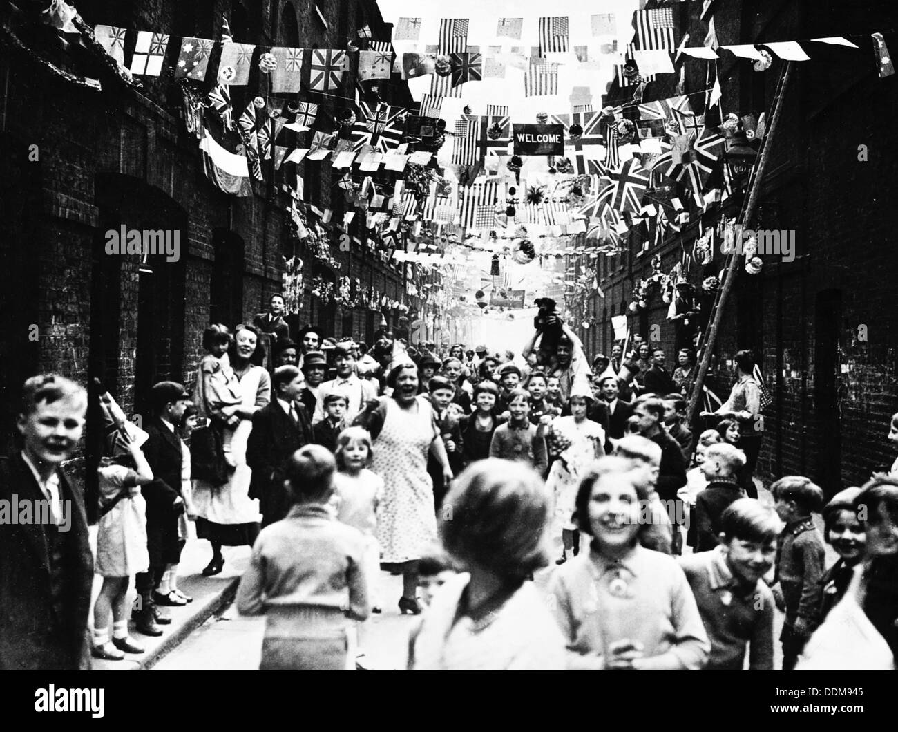 Silver Jubilee celebrations for King George V, Blackfriars Road, London ...