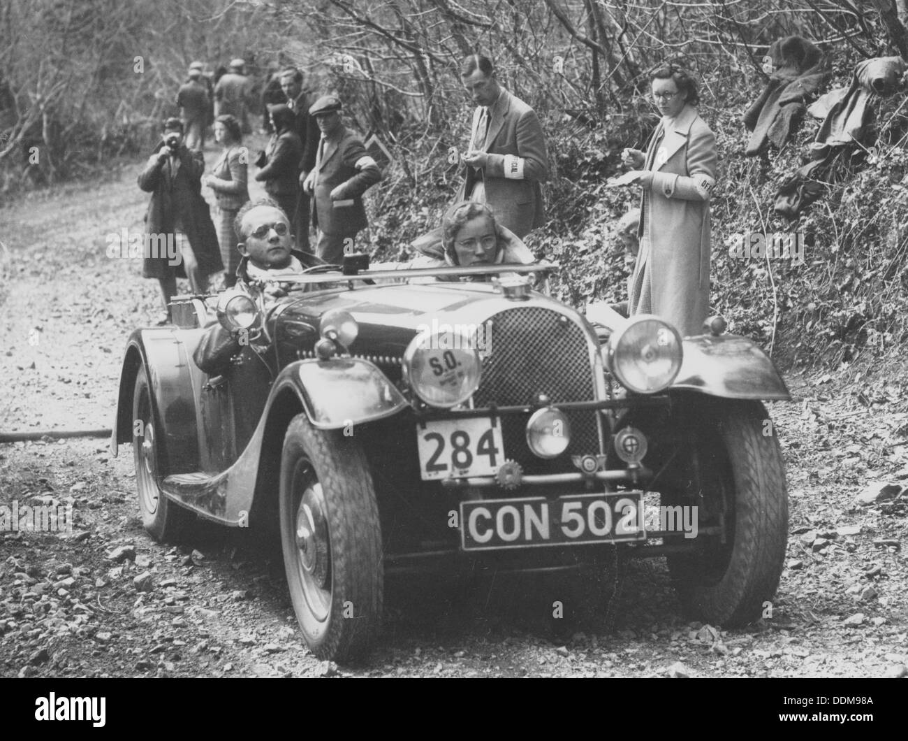 Motor end plate Black and White Stock Photos & Images - Alamy