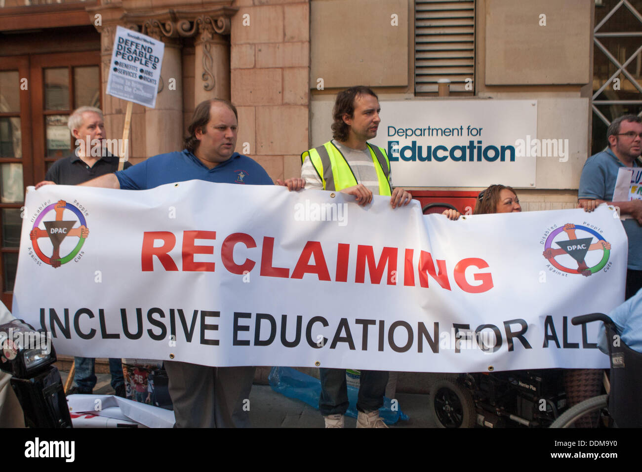 Disabled people protest london hi-res stock photography and images - Alamy