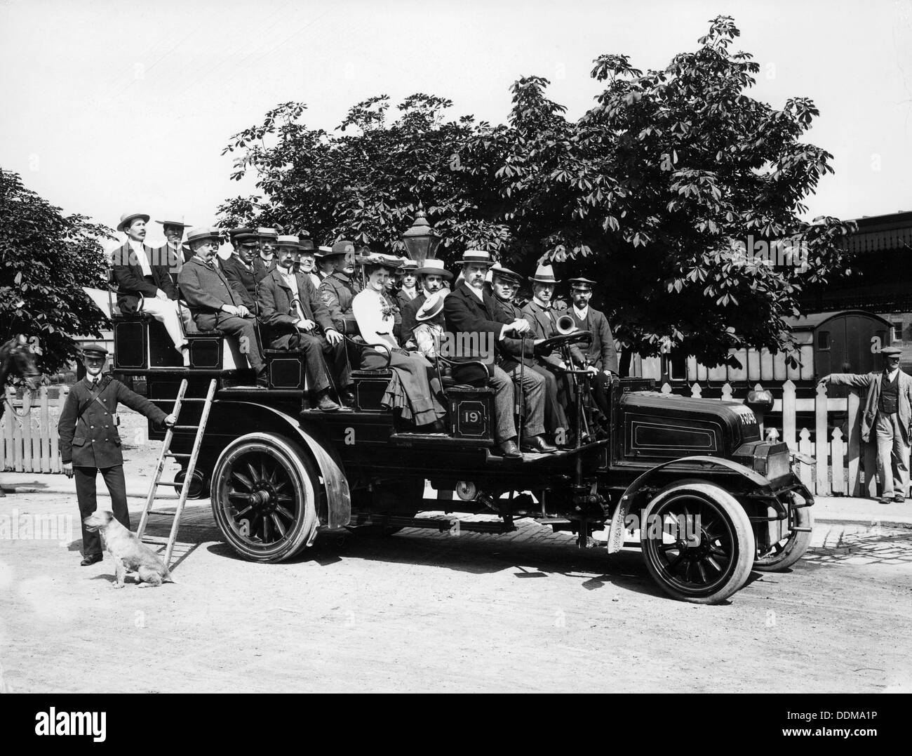 Charabanc Stock Photos & Charabanc Stock Images - Alamy