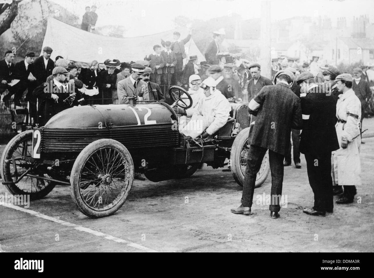 1900s racing cars Black and White Stock Photos & Images - Alamy