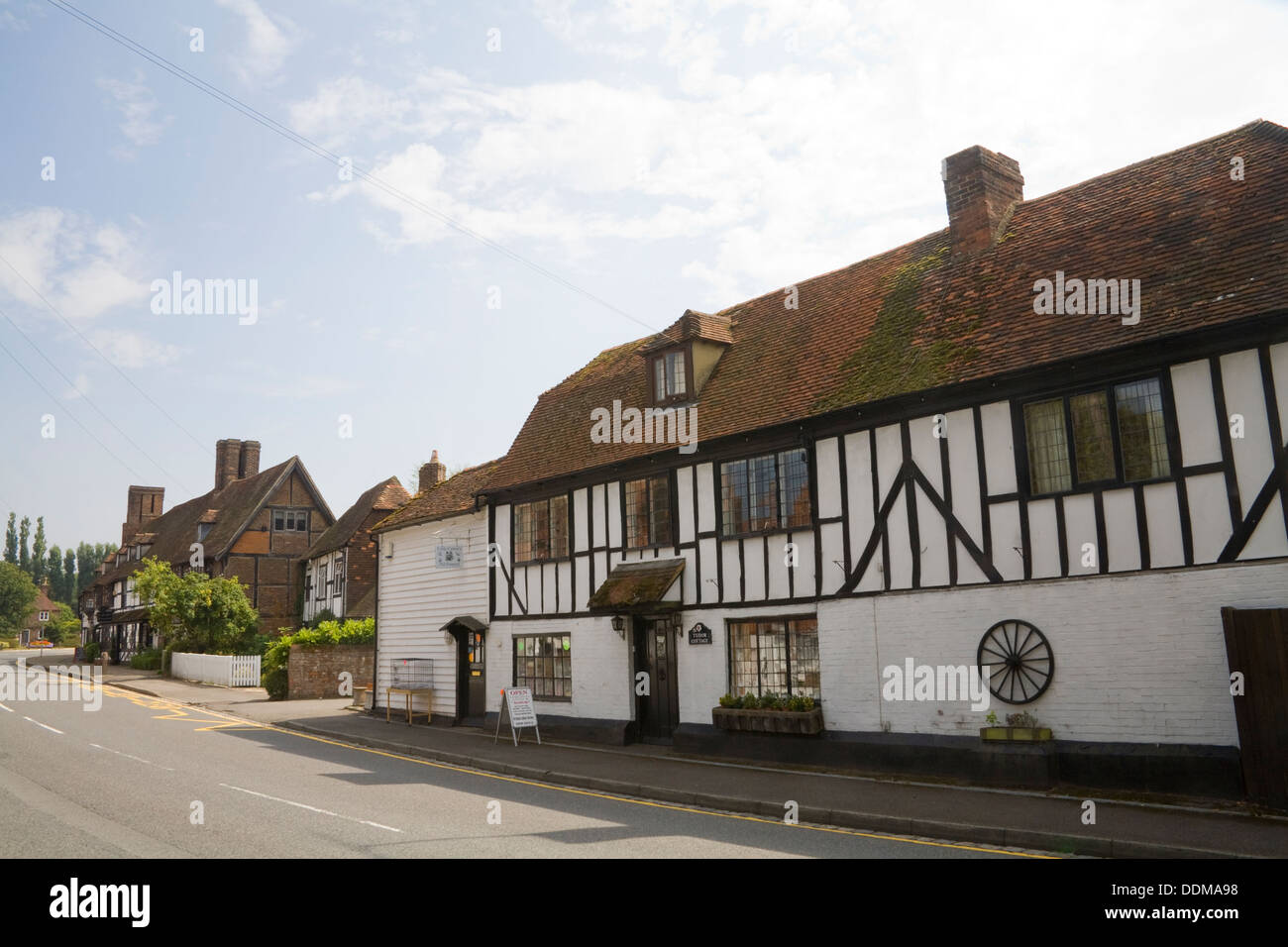 Biddenden Kent England UK Black and White Period buildings in High ...