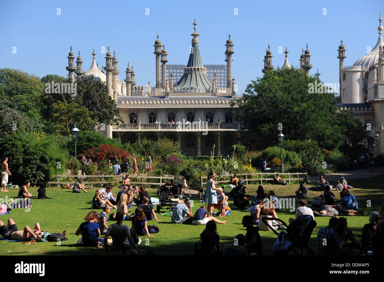 Pavilion Gardens is packed in Brighton today as the beautiful hot ...